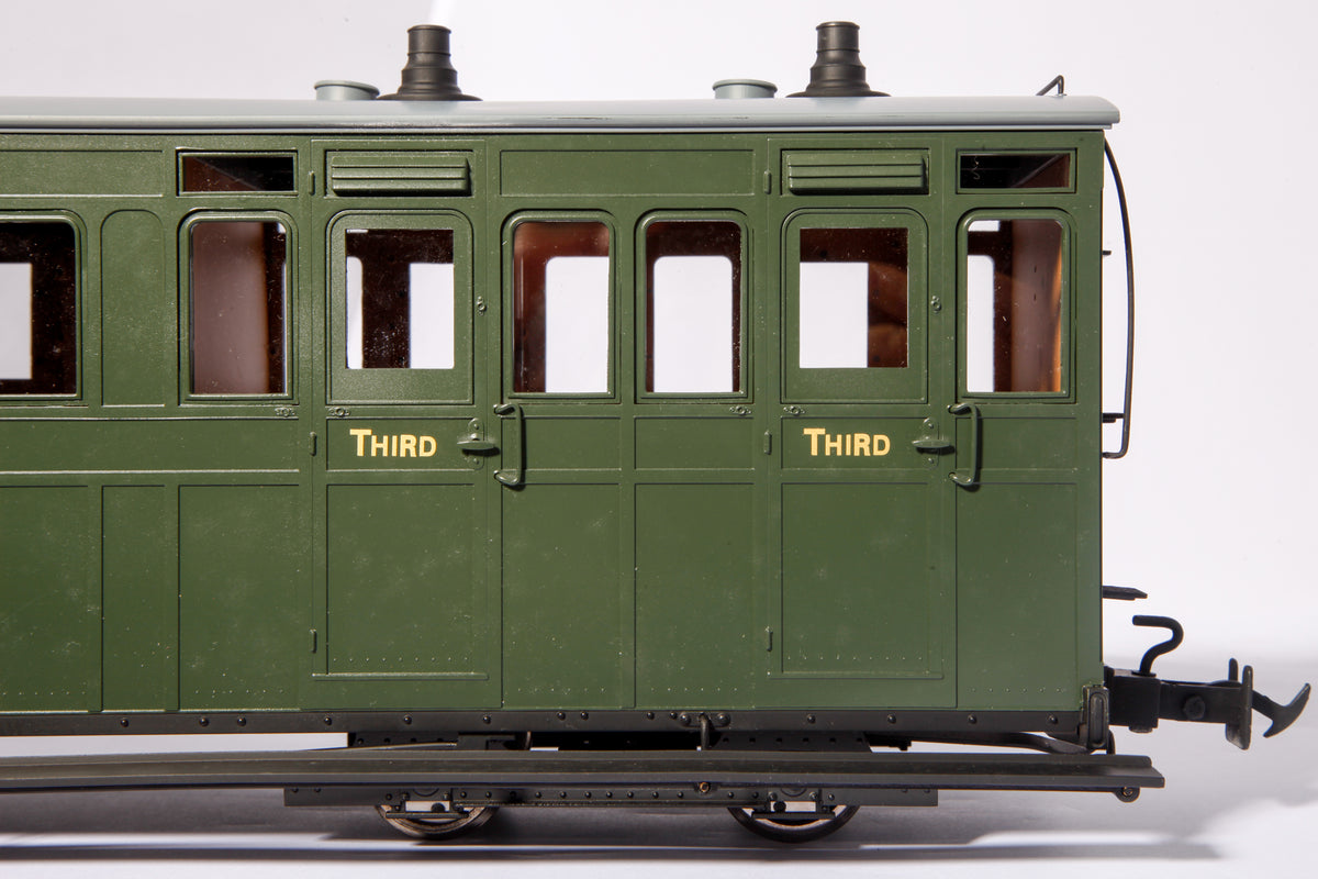 L & B Composite coach Accucraft – Maidstone Engineering Supplies