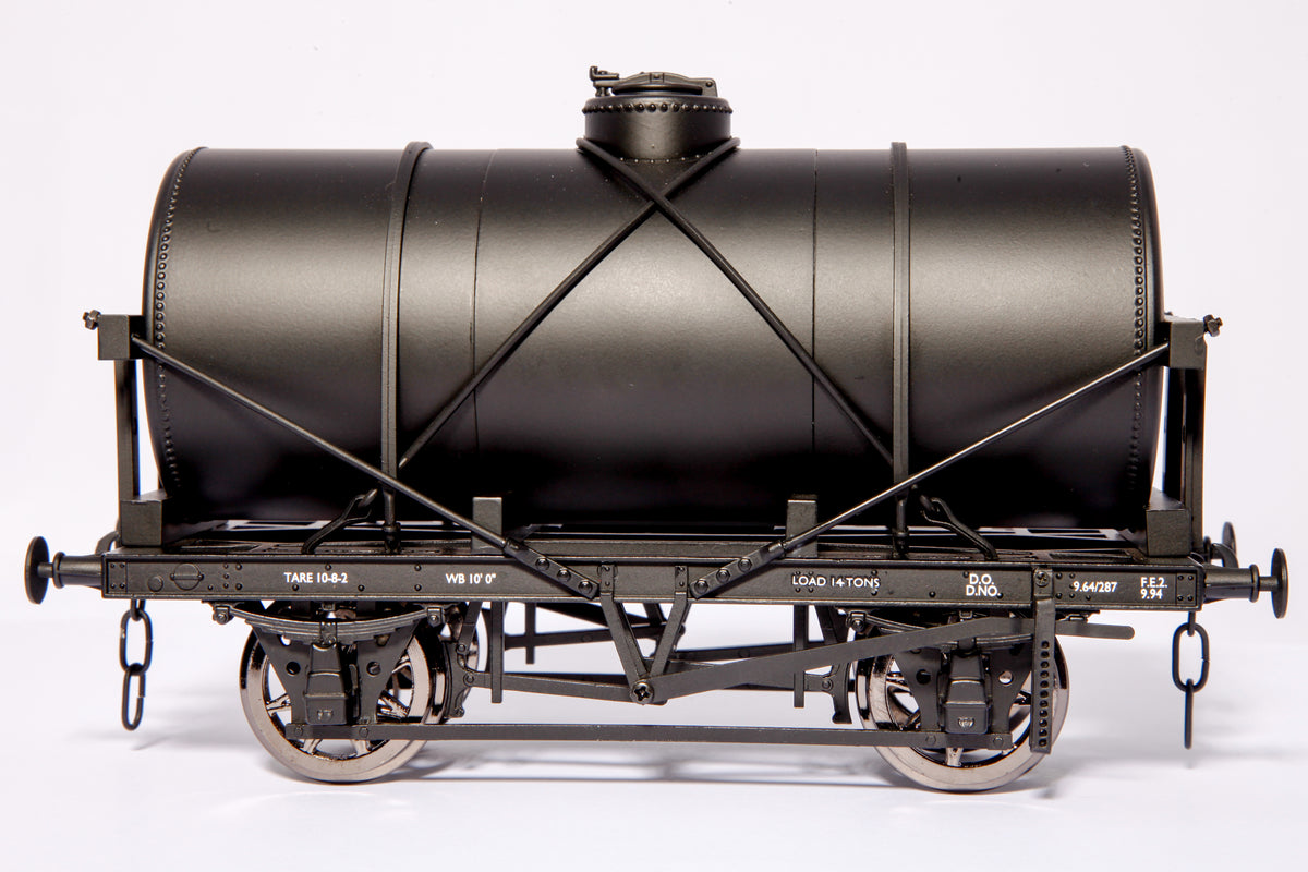 1:32 Scale 14 Ton Tank Wagon Accucraft – Maidstone Engineering Supplies